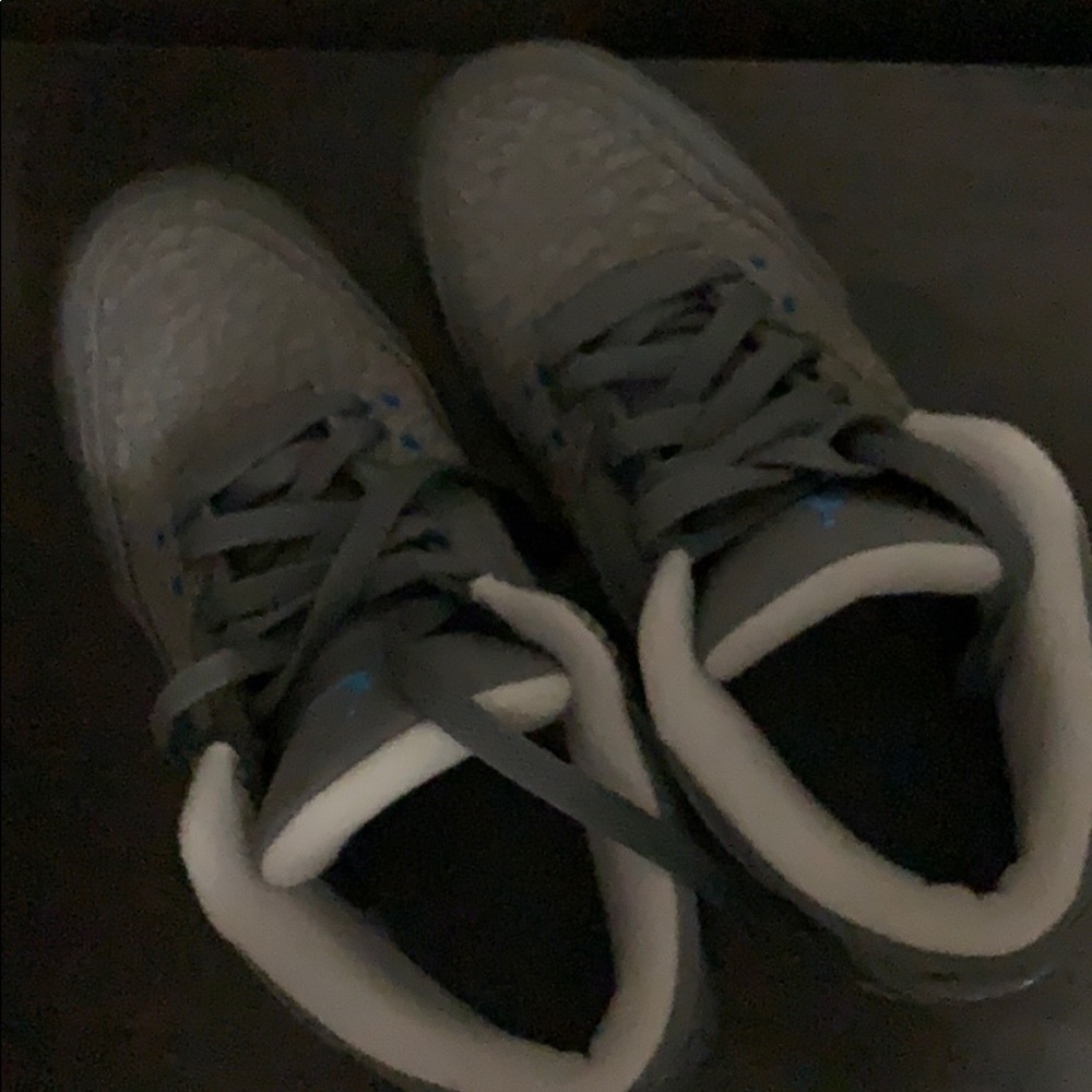 Nike Air Jordan 3 Cement Grey - Gem